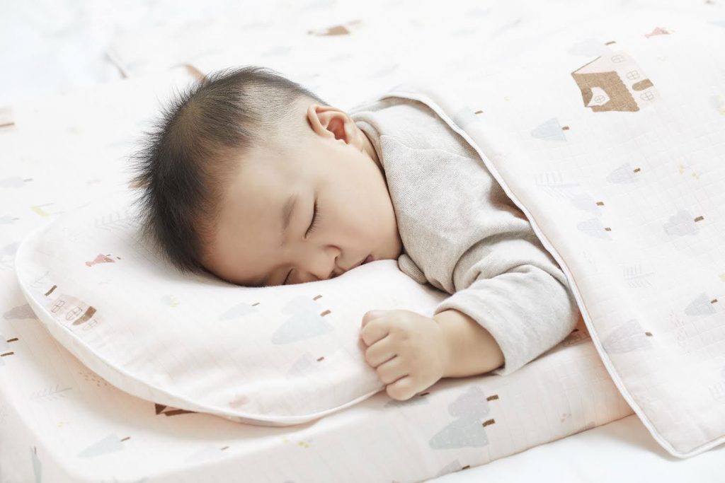 หมอนหัวทุย ไอเทมขายดีจากแบรนด์ OXY Baby - Amarin Baby & Kids